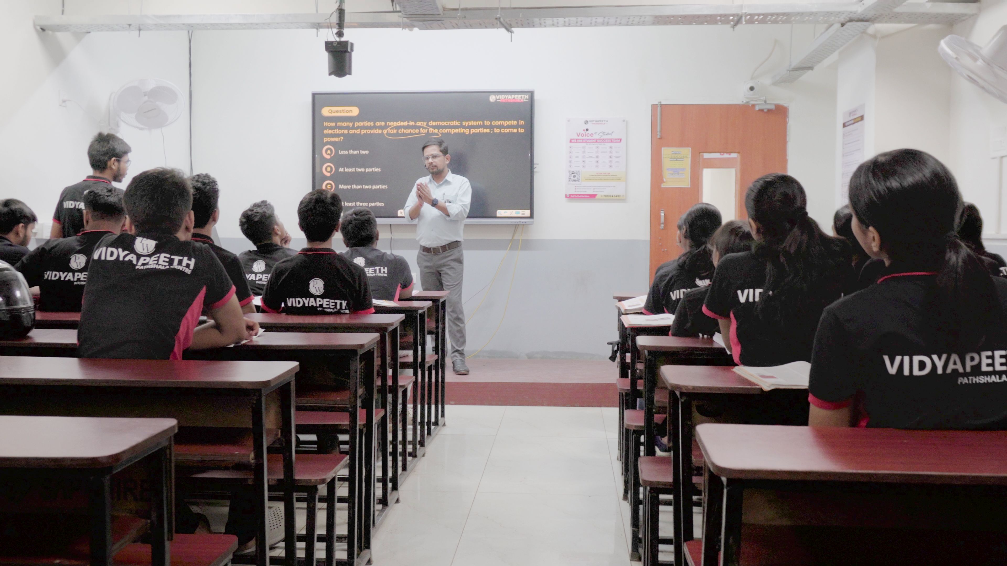 PW Vidyapeeth (Pathshala Centre) JEE, NEET & Foundation Coaching Centre ...